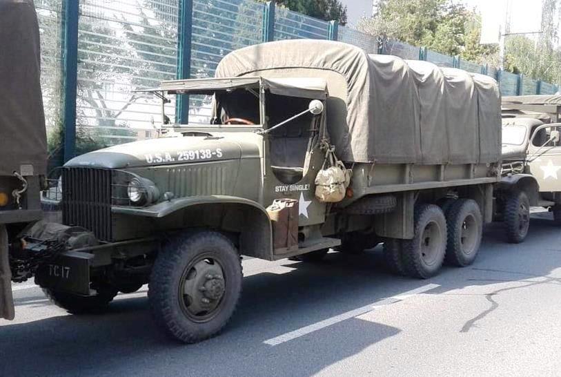 GMC 353 Cargo truck :: KVH 16. obrněná divize