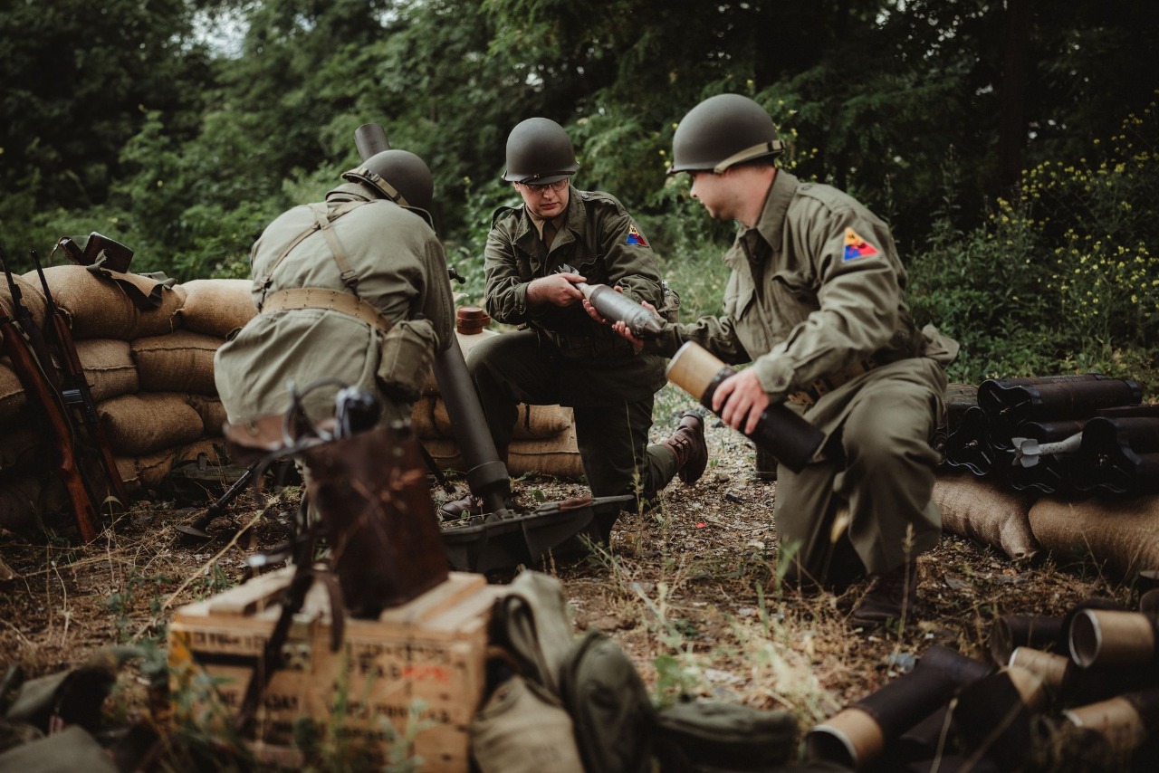 M1 minomet 81mm :: KVH 16. obrněná divize